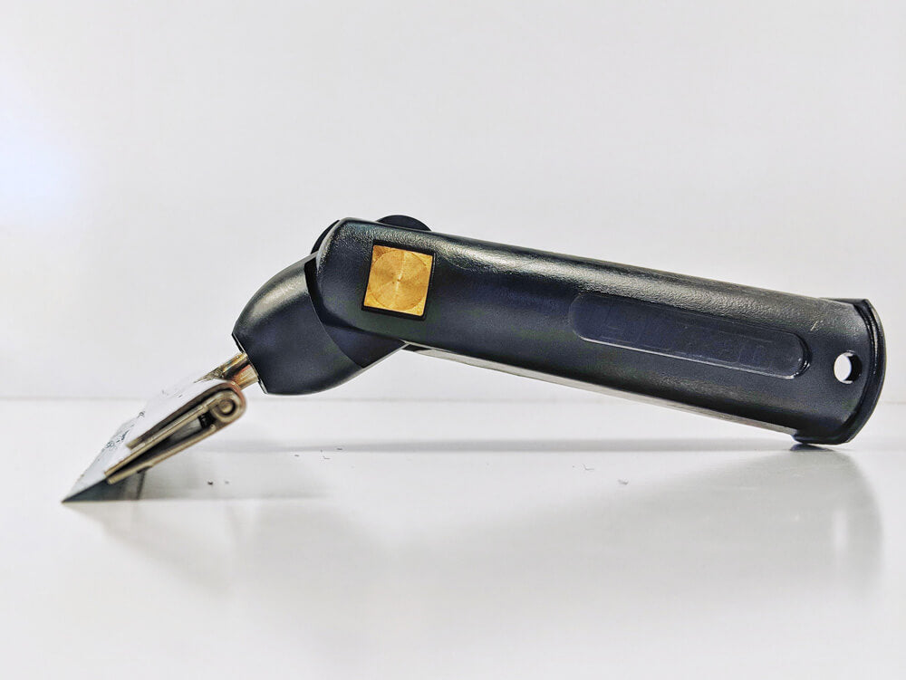 How to Safely Use a Window Glass Scraper – Window Cleaning Online