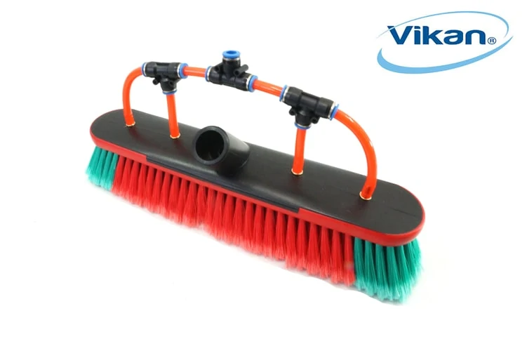 Vikan Water Fed Brush - Window Cleaning Online